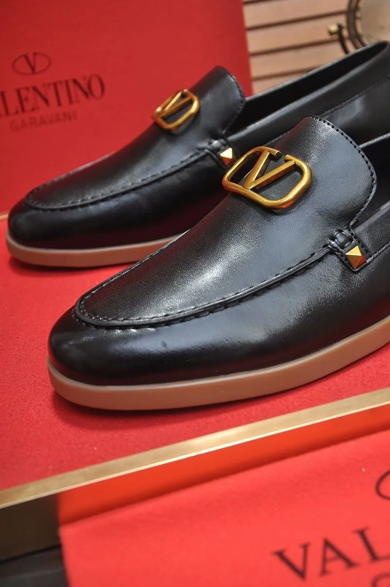 Exact replica Valentino Low Shoes
