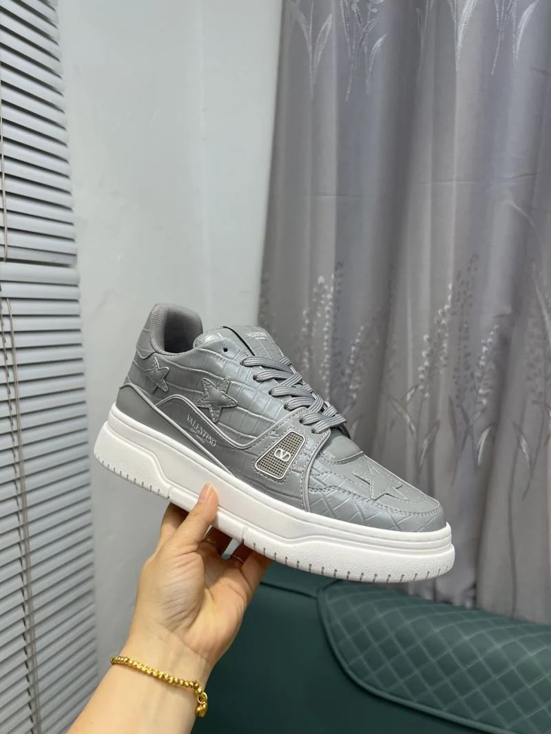 Real Valentino Low Shoes