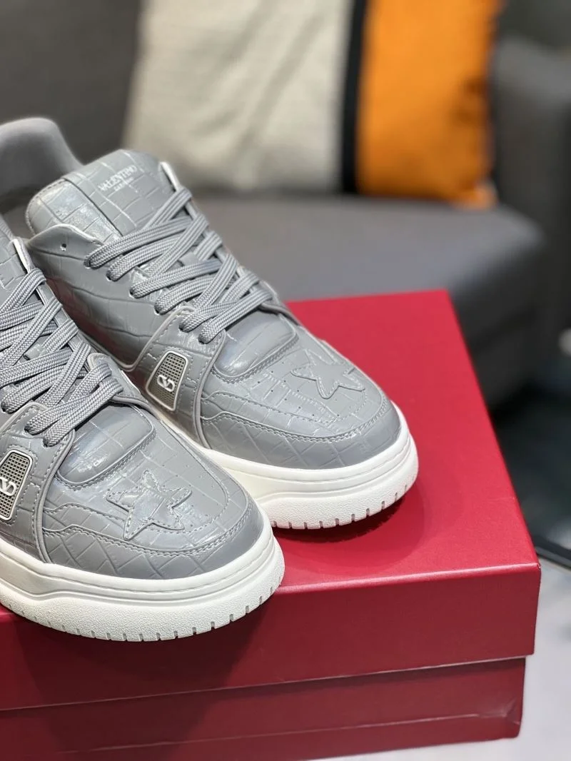 Real Valentino Low Shoes