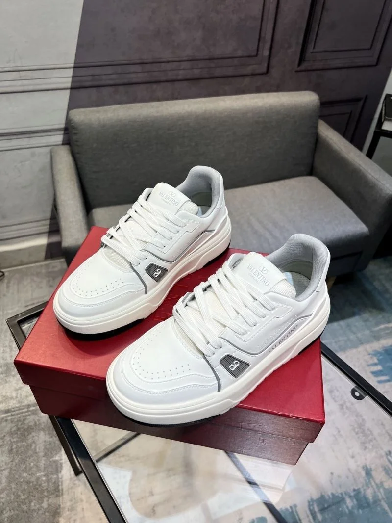 Cut-rate Valentino Low Shoes