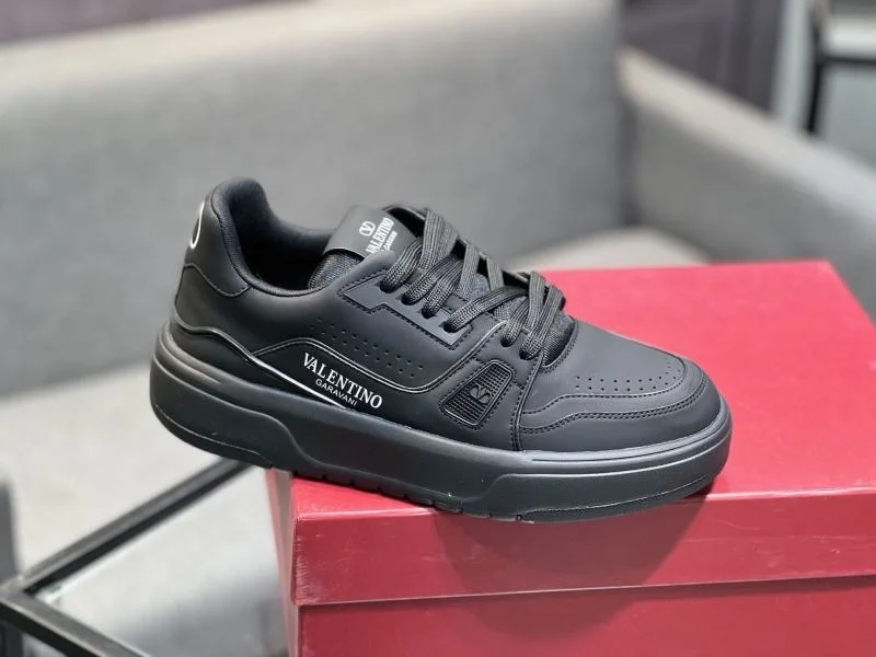 Low-cost Valentino Low Shoes