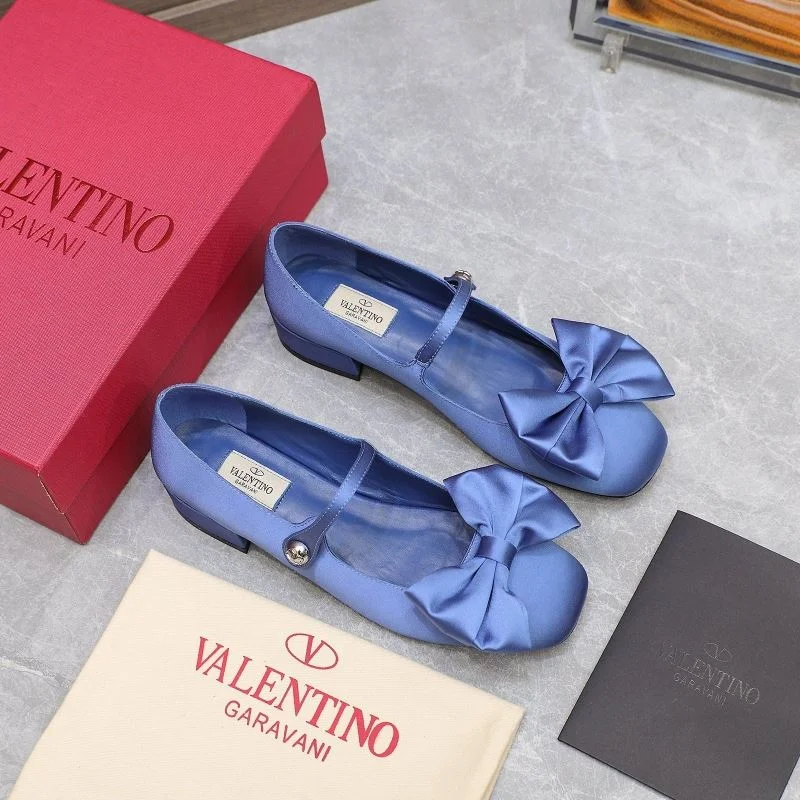 High accuracy Valentino Low Shoes