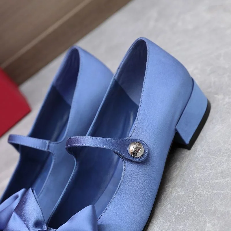 High accuracy Valentino Low Shoes