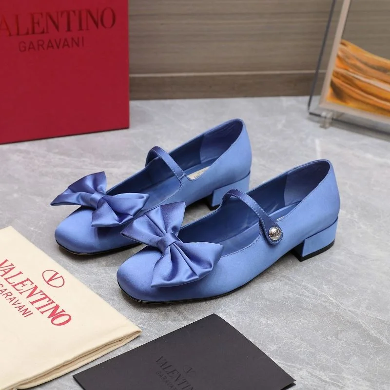 High accuracy Valentino Low Shoes