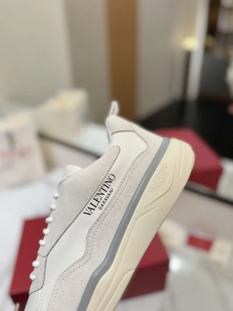 Cut-rate Valentino Low Shoes