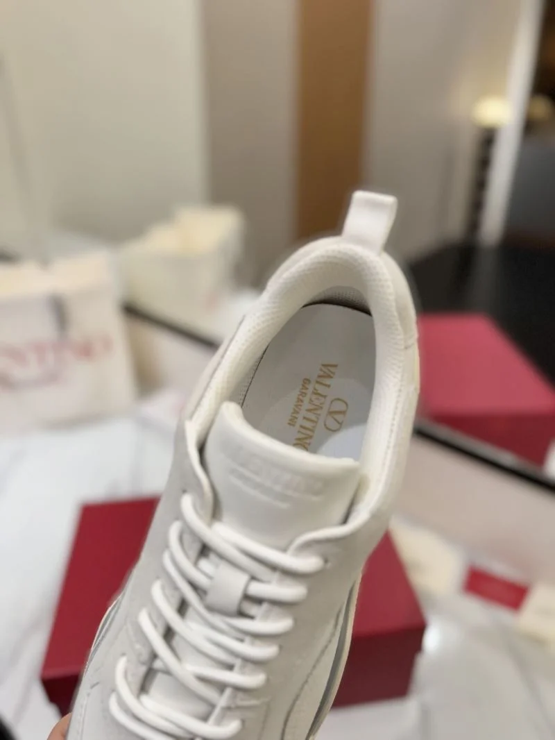Cut-rate Valentino Low Shoes