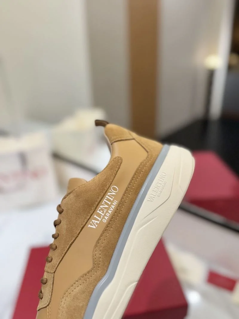 Affordable Valentino Low Shoes