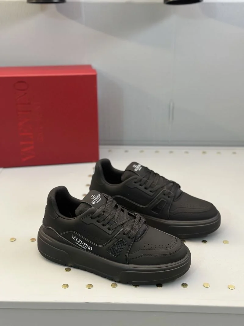 Reasonably priced Valentino Low Shoes