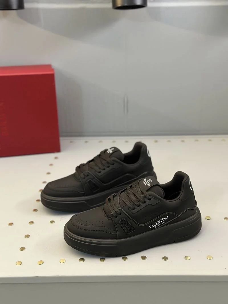Reasonably priced Valentino Low Shoes
