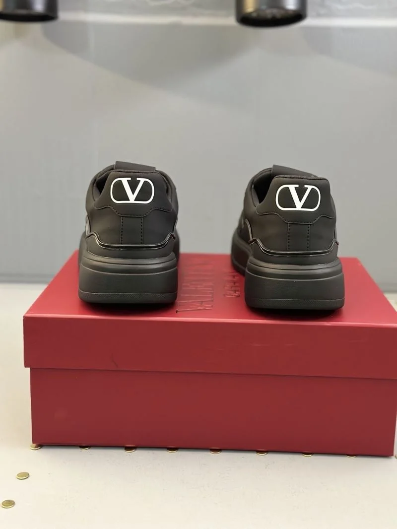 Reasonably priced Valentino Low Shoes