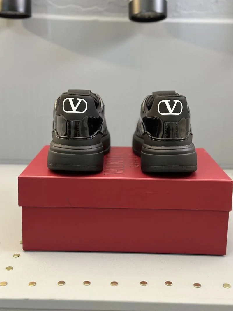 Reasonably priced Valentino Low Shoes