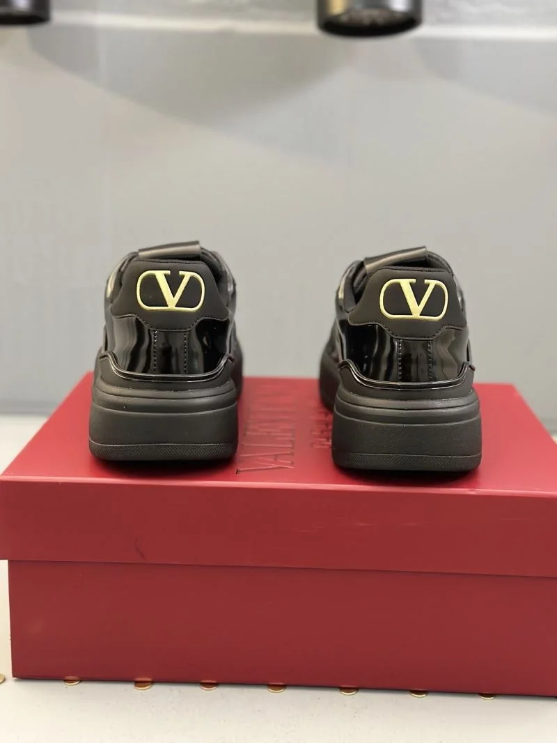 Cut-rate Valentino Low Shoes