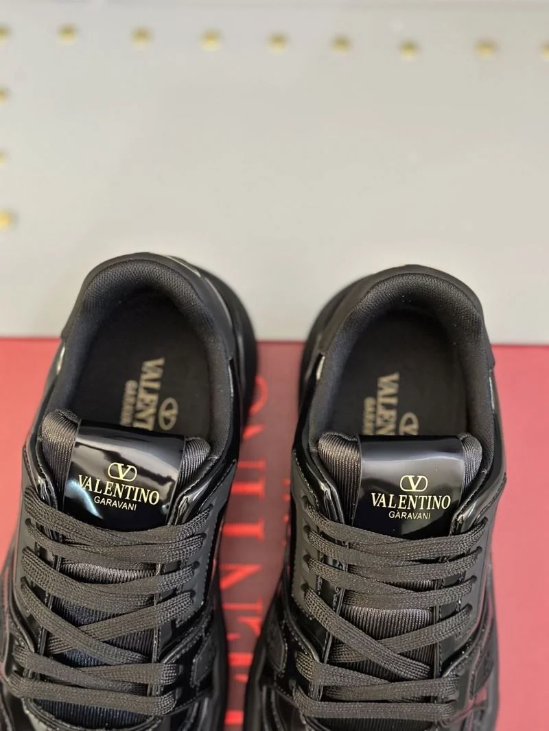 Cut-rate Valentino Low Shoes