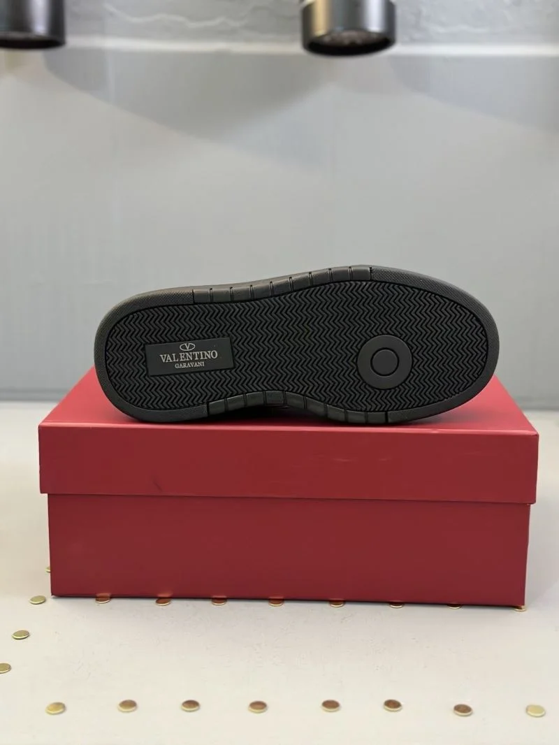 Cut-rate Valentino Low Shoes