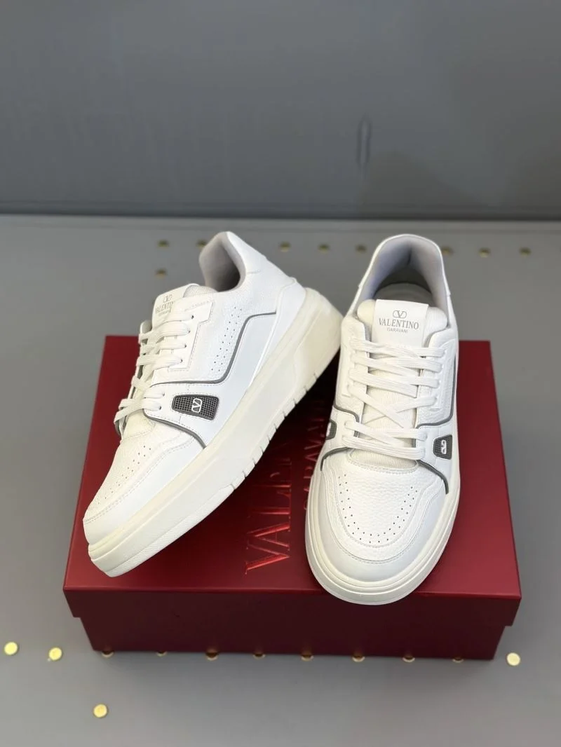 Bargain Valentino Low Shoes