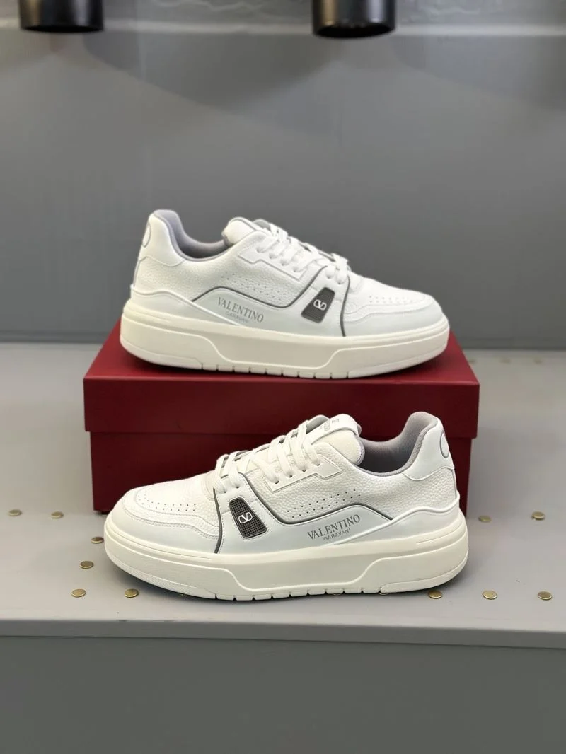 Bargain Valentino Low Shoes