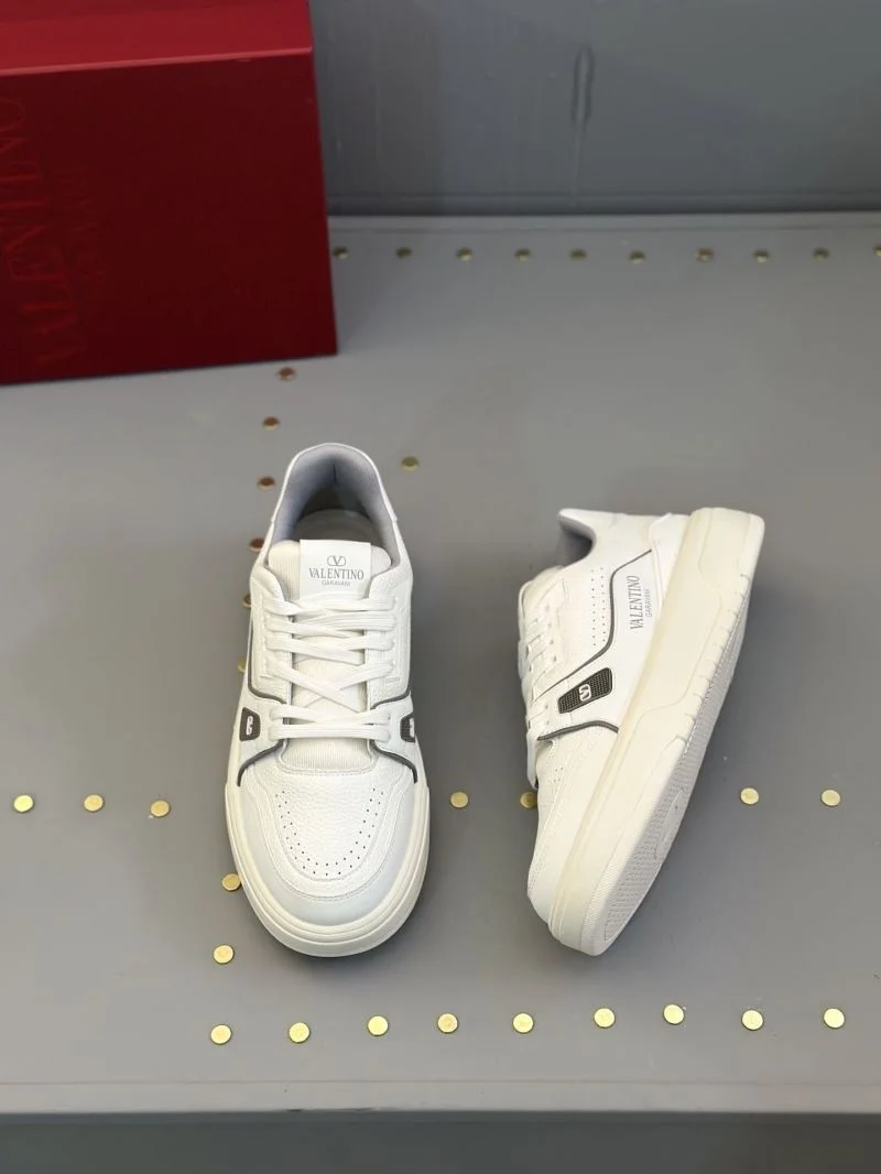 Bargain Valentino Low Shoes