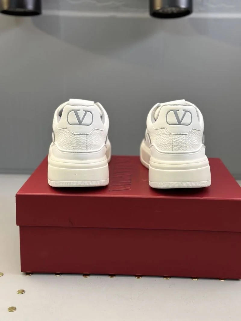 Bargain Valentino Low Shoes