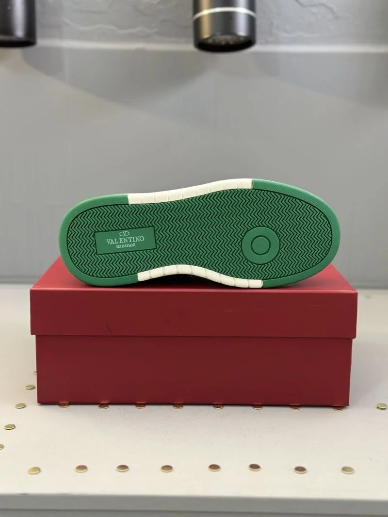 Inexpensive Valentino Low Shoes