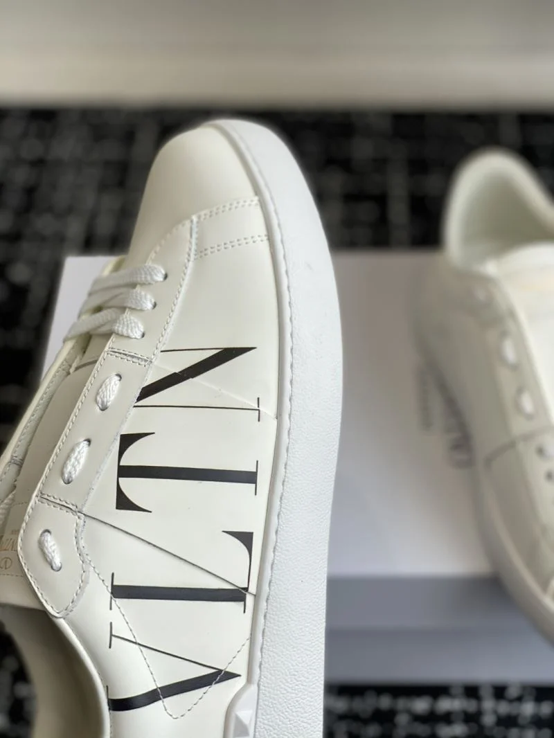 Affordable Valentino Low Shoes