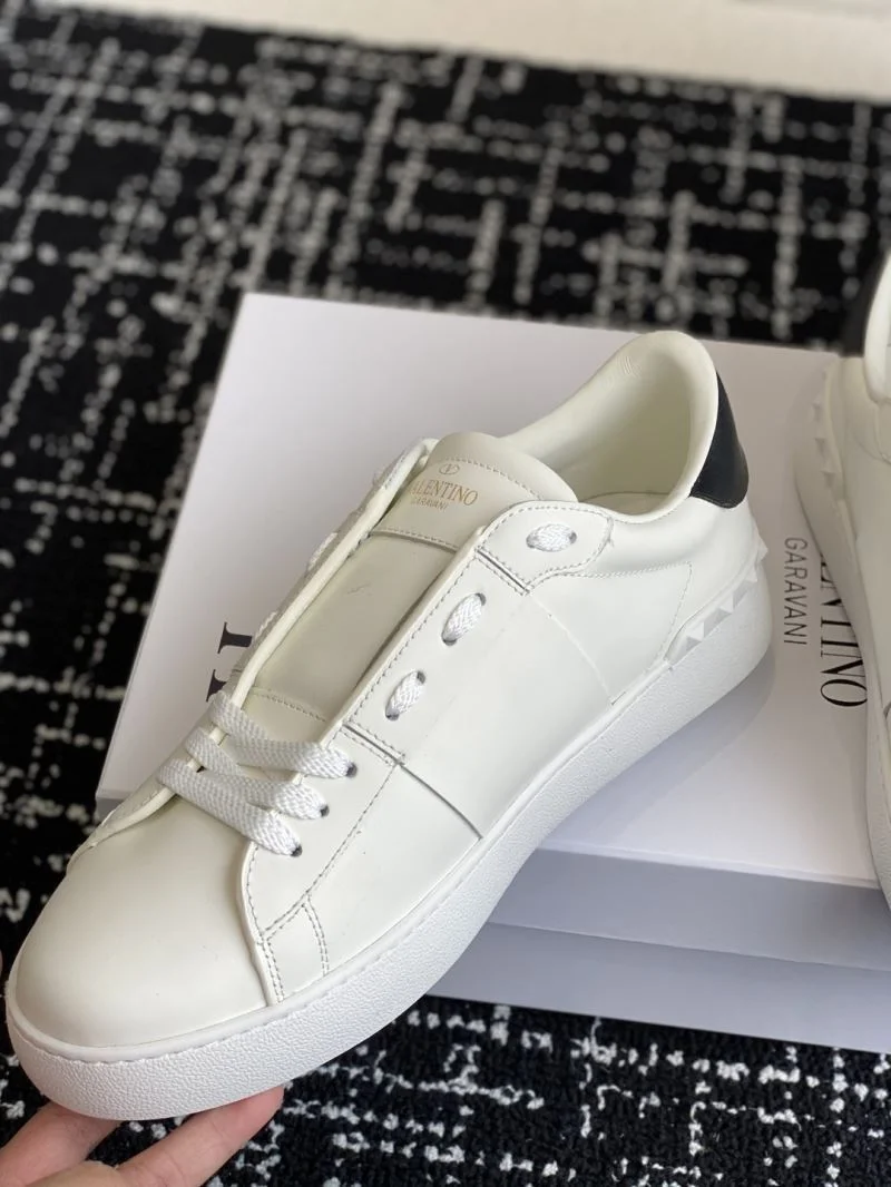 Affordable Valentino Low Shoes