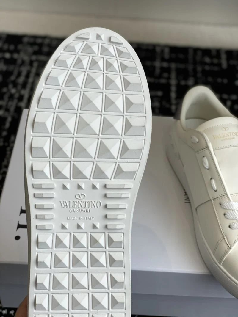 Affordable Valentino Low Shoes