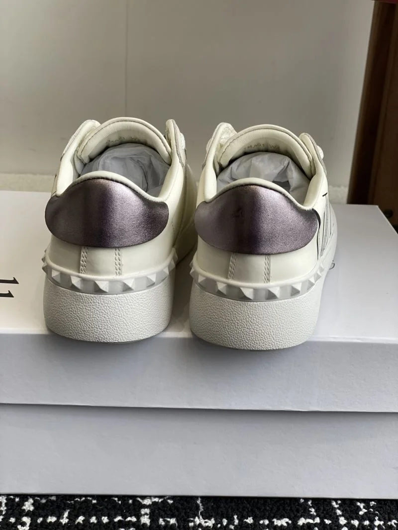 Exact replica Valentino Low Shoes