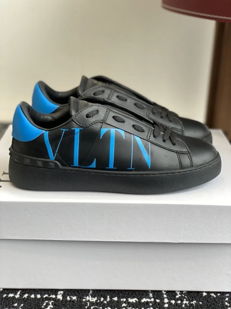 Real Valentino Low Shoes