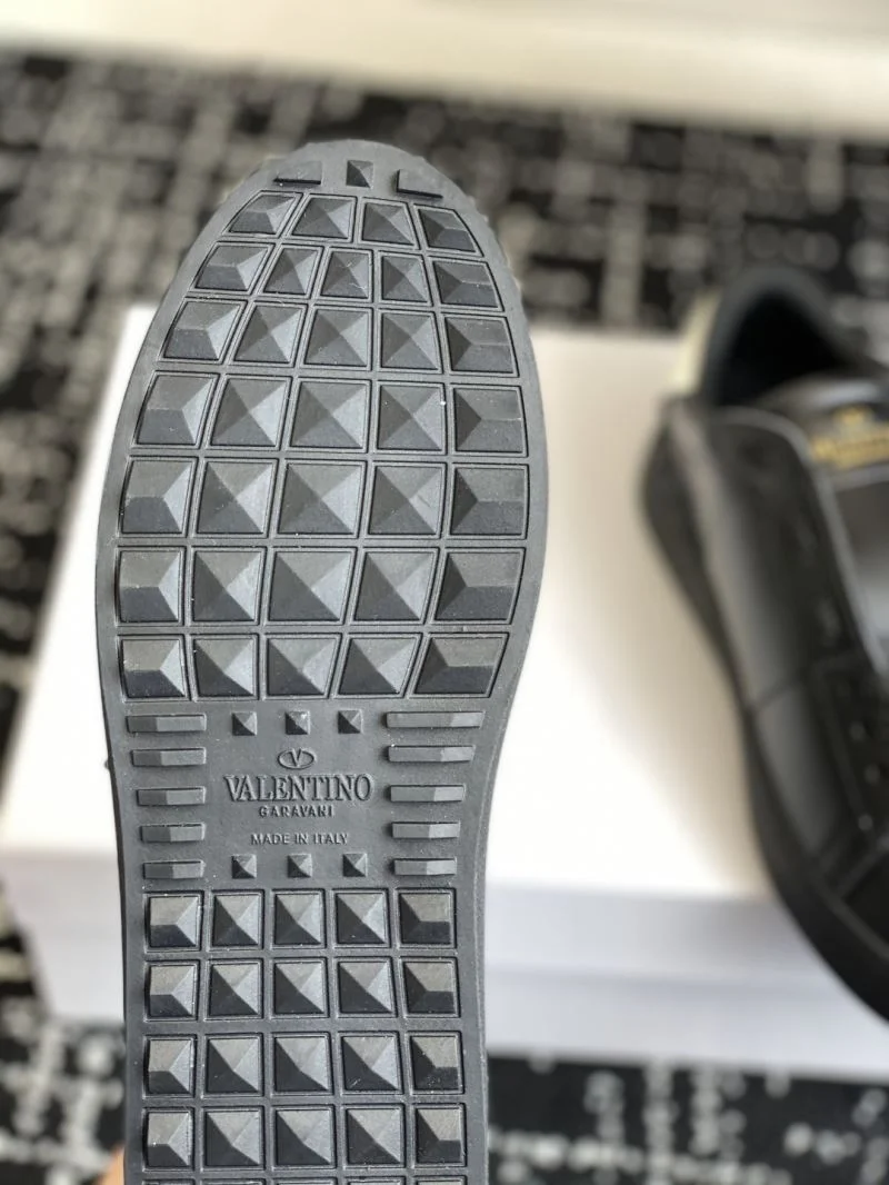 Legit Valentino Low Shoes