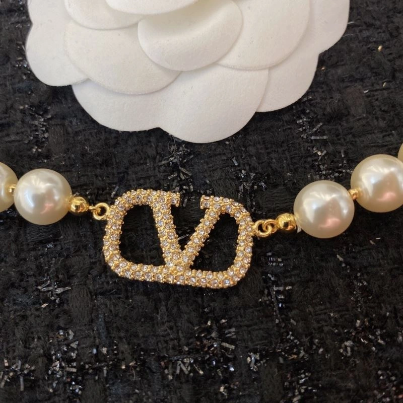 High accuracy Valentino Necklaces