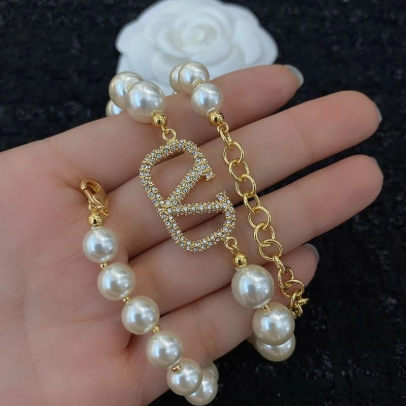 High accuracy Valentino Necklaces