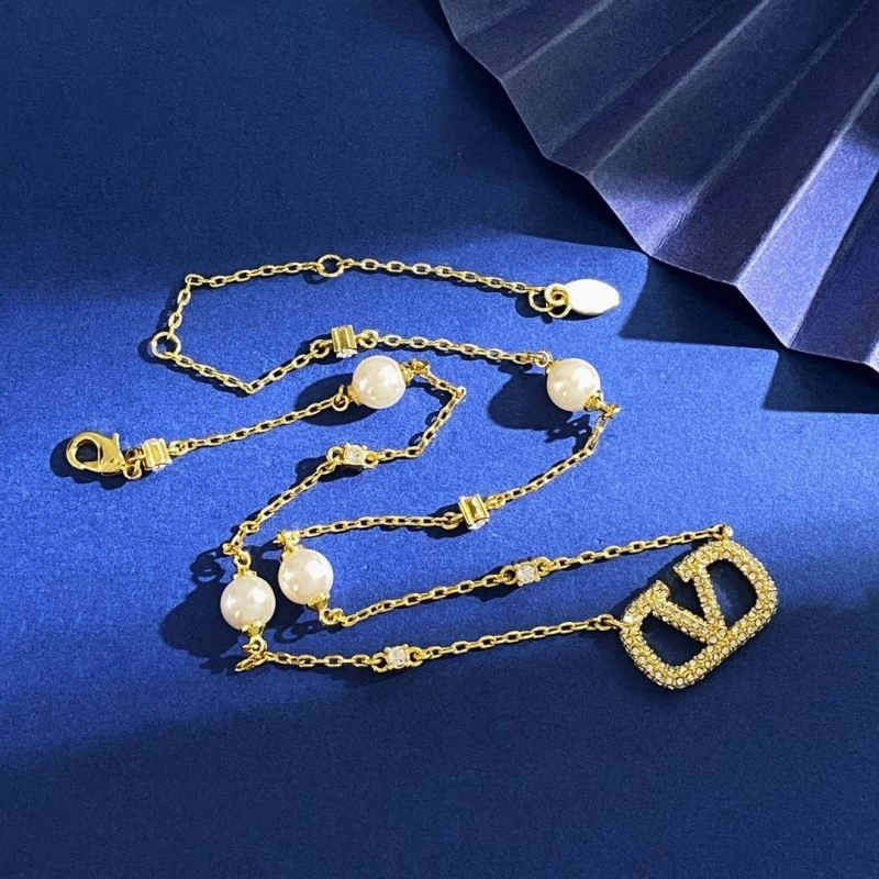 Brand-authenticated Valentino Necklaces