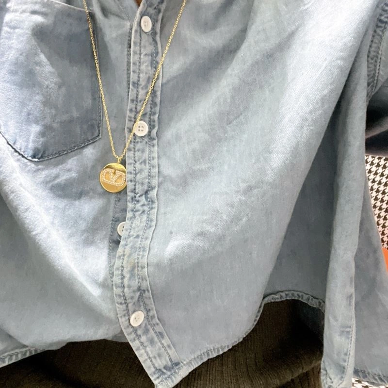 Perfect replica Valentino Necklaces