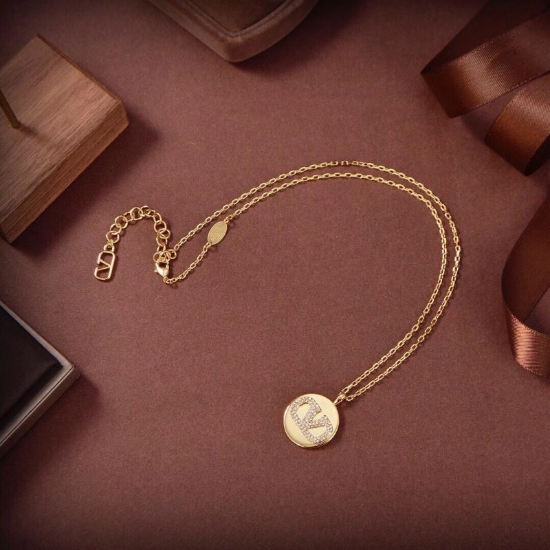 Low-cost Valentino Necklaces