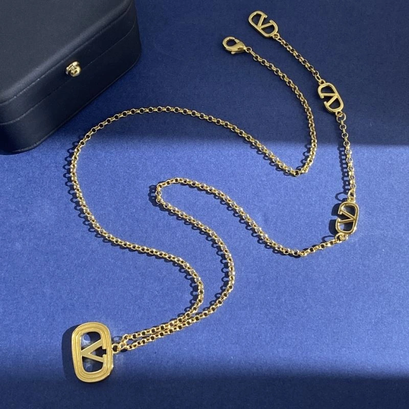 Mirror quality Valentino Necklaces