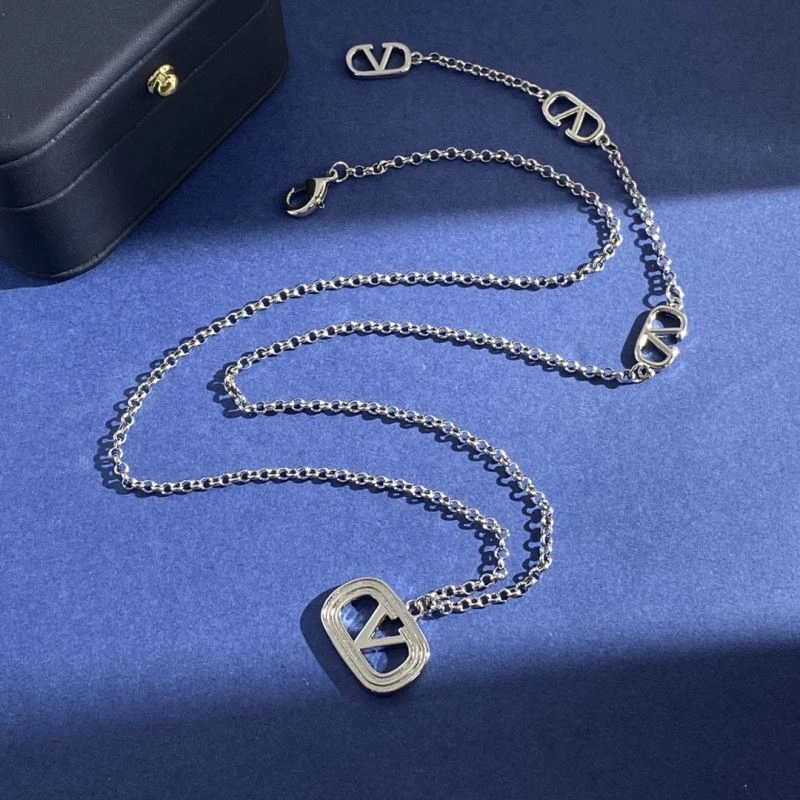 Mirror quality Valentino Necklaces
