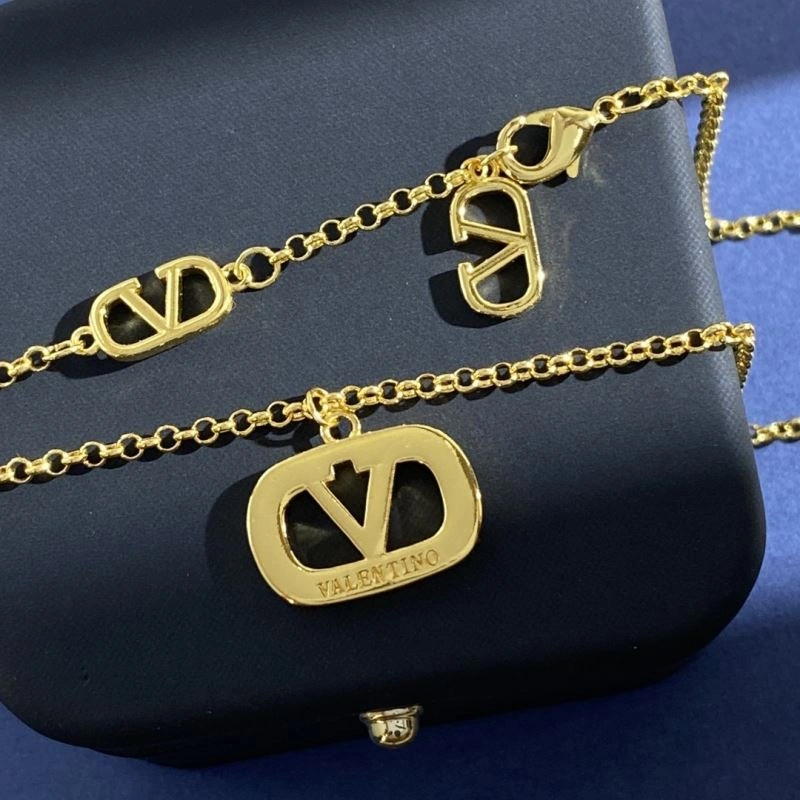 Mirror quality Valentino Necklaces