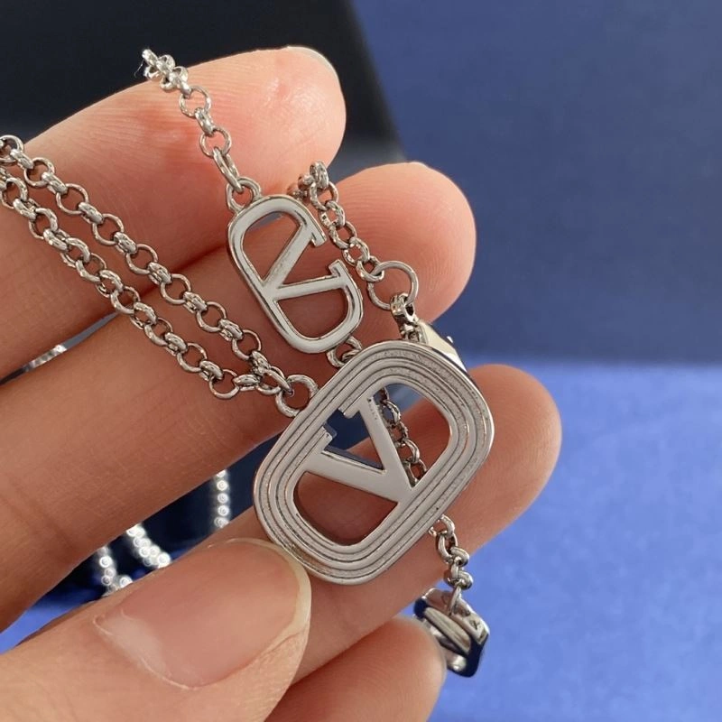 Mirror quality Valentino Necklaces