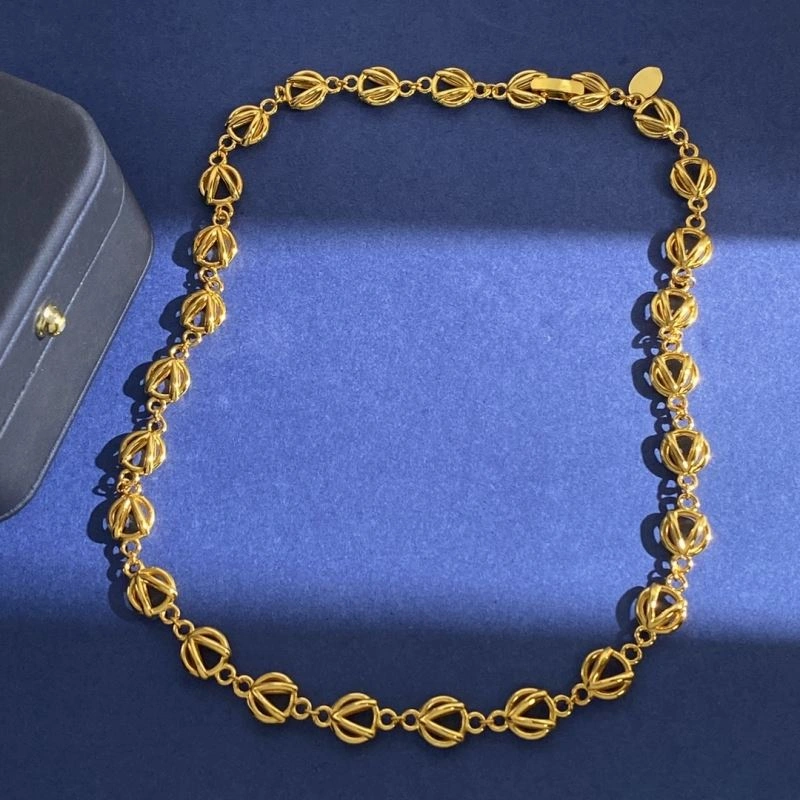 Mirror quality Valentino Necklaces