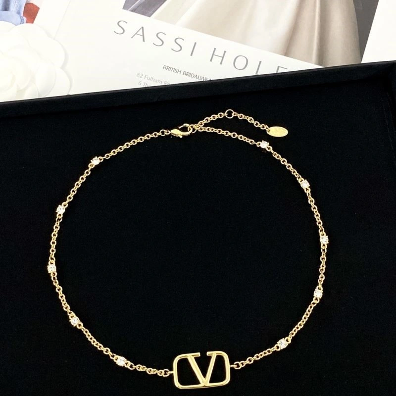 Low-cost Valentino Necklaces