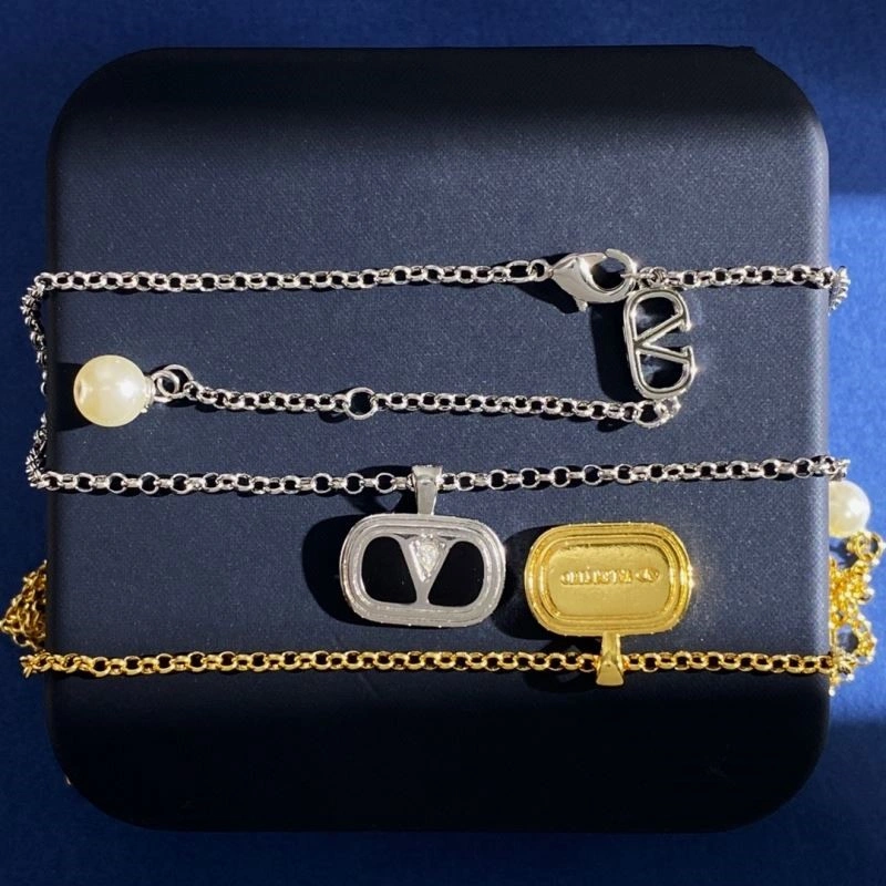 Factory-made Valentino Necklaces