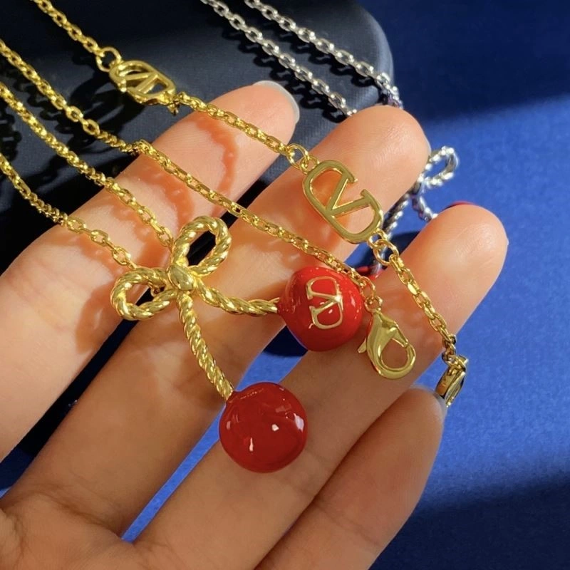 High fidelity Valentino Necklaces