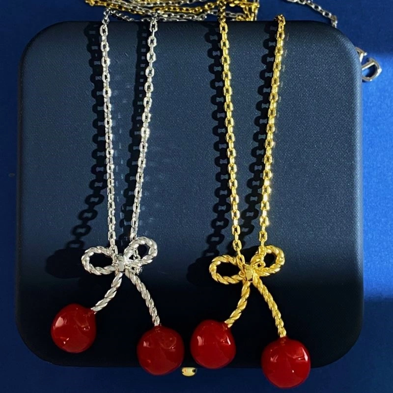 High fidelity Valentino Necklaces