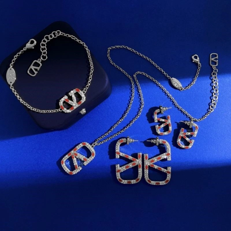 Mirror quality Valentino Necklaces