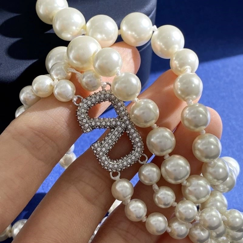 Brand-original Valentino Necklaces