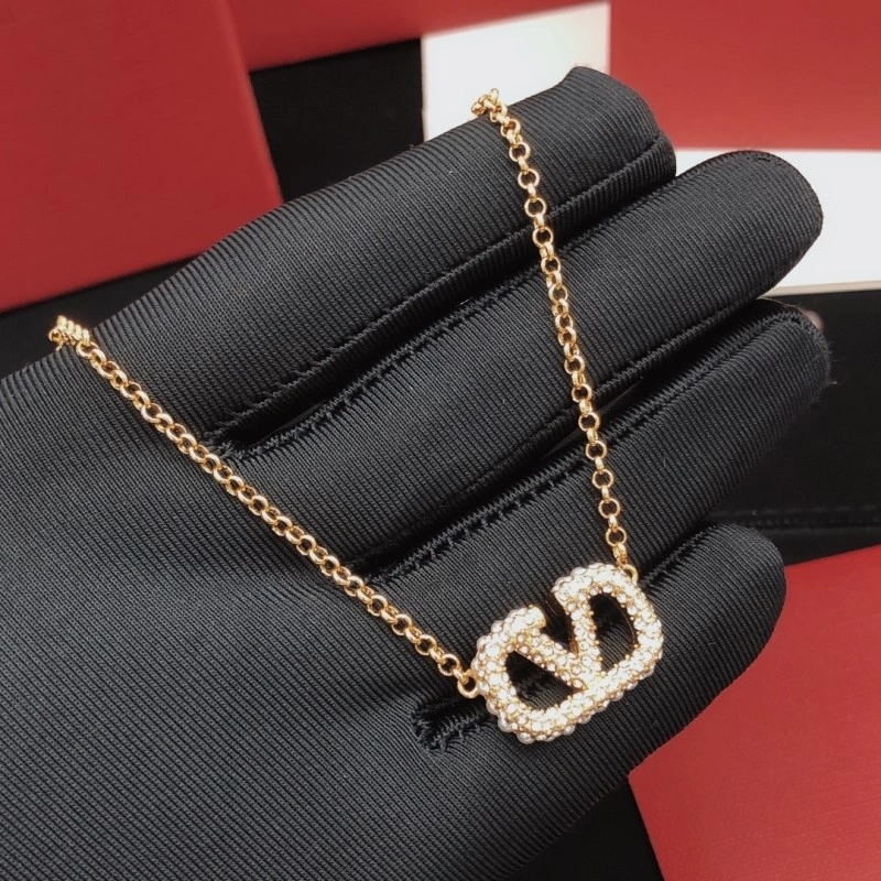 Mirror quality Valentino Necklaces