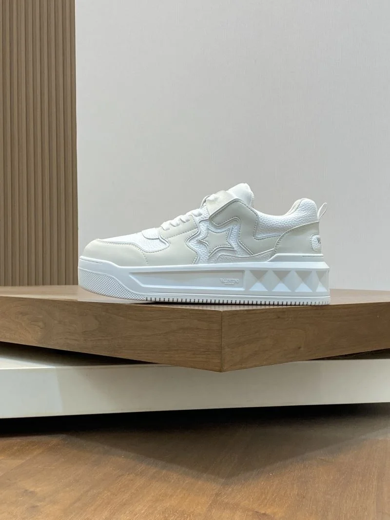 Accurate model Valentino One Stud Shoes