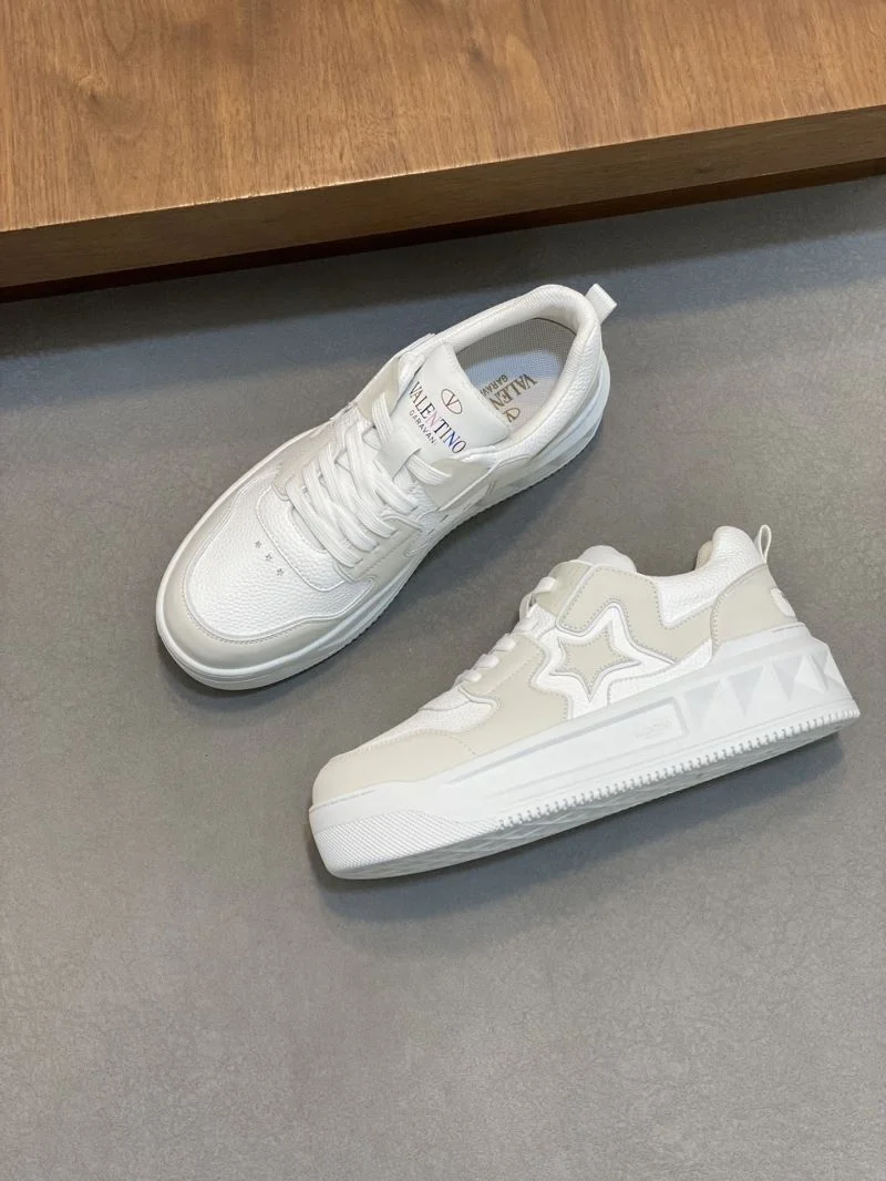 Accurate model Valentino One Stud Shoes