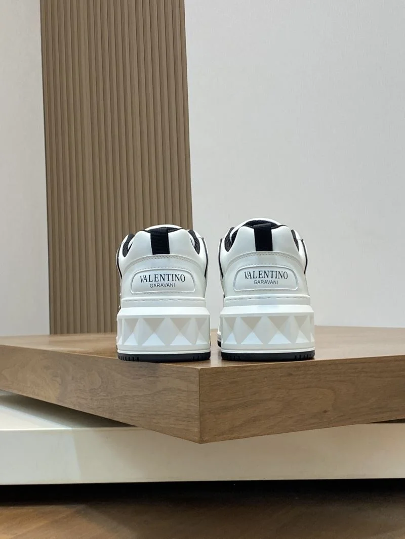 High accuracy Valentino One Stud Shoes