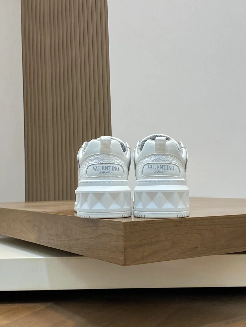 Mirror quality Valentino One Stud Shoes